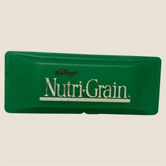 Kitchen | Nutrigrain Kelloggs Onthego Green Plastic Storage Carrying ...
